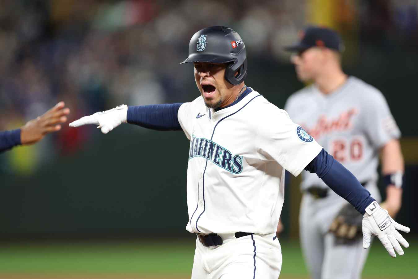 Mariners Advance to ALCS after 15 thrilling innings - HEAVY
