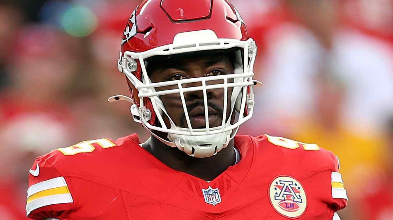 Chiefs' Chris Jones Fires Off 2 Words Before Pivotal Colts Clash
