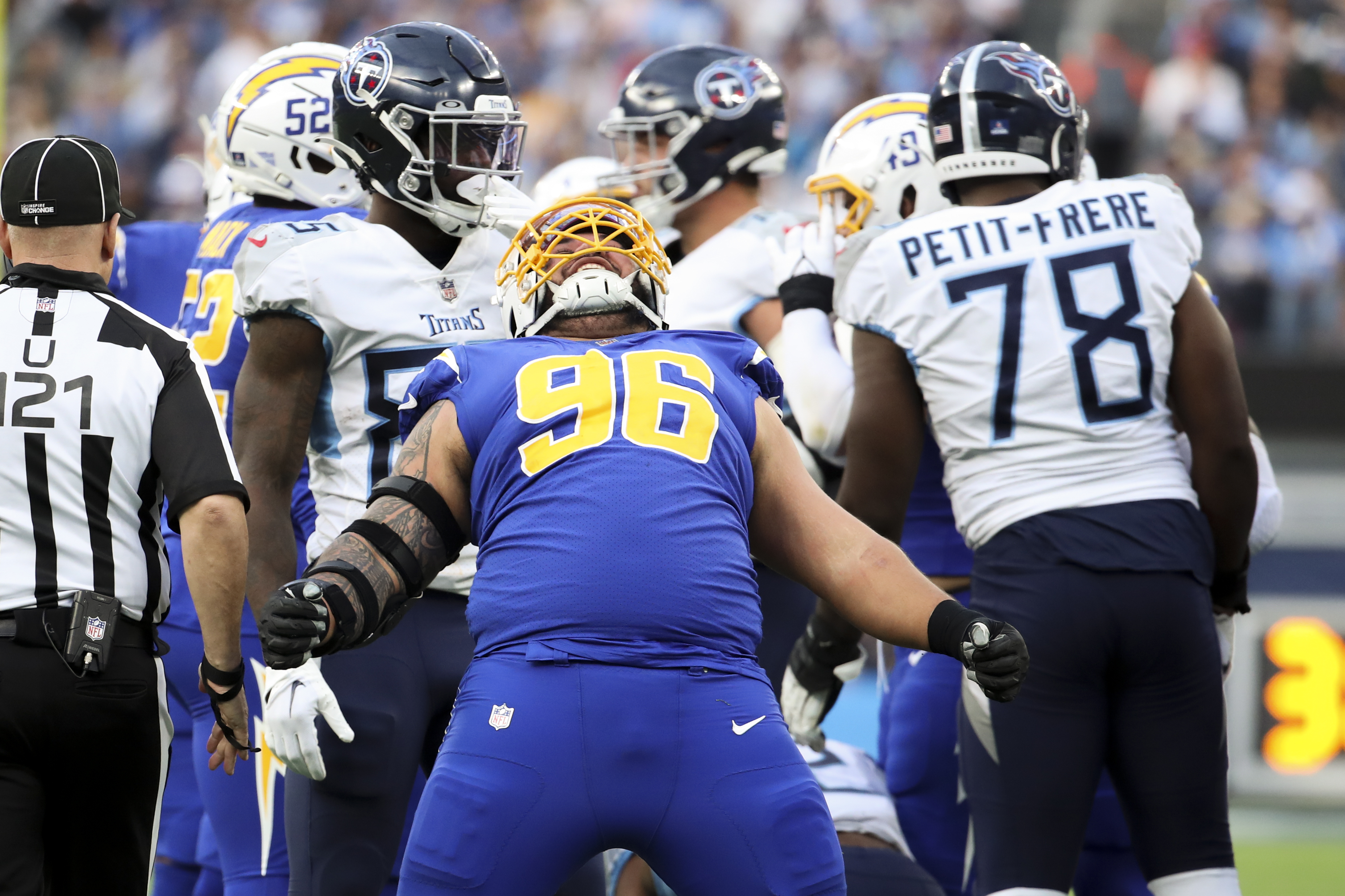 Former Chargers Defensive Lineman Announces Retirement at 29