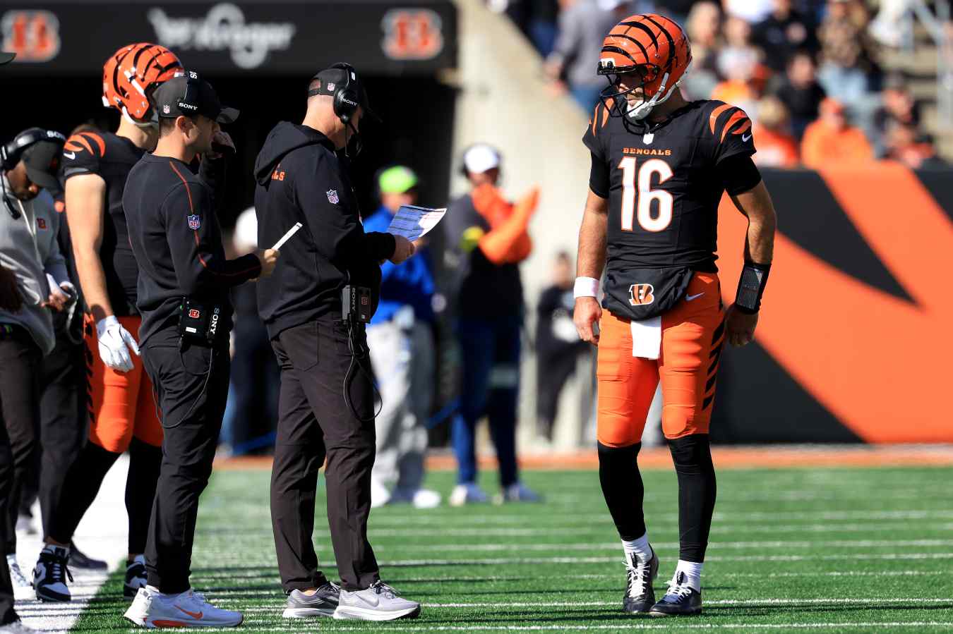 Bengals Sign Rookie Center Amid Offensive Line Injury Concerns - HEAVY