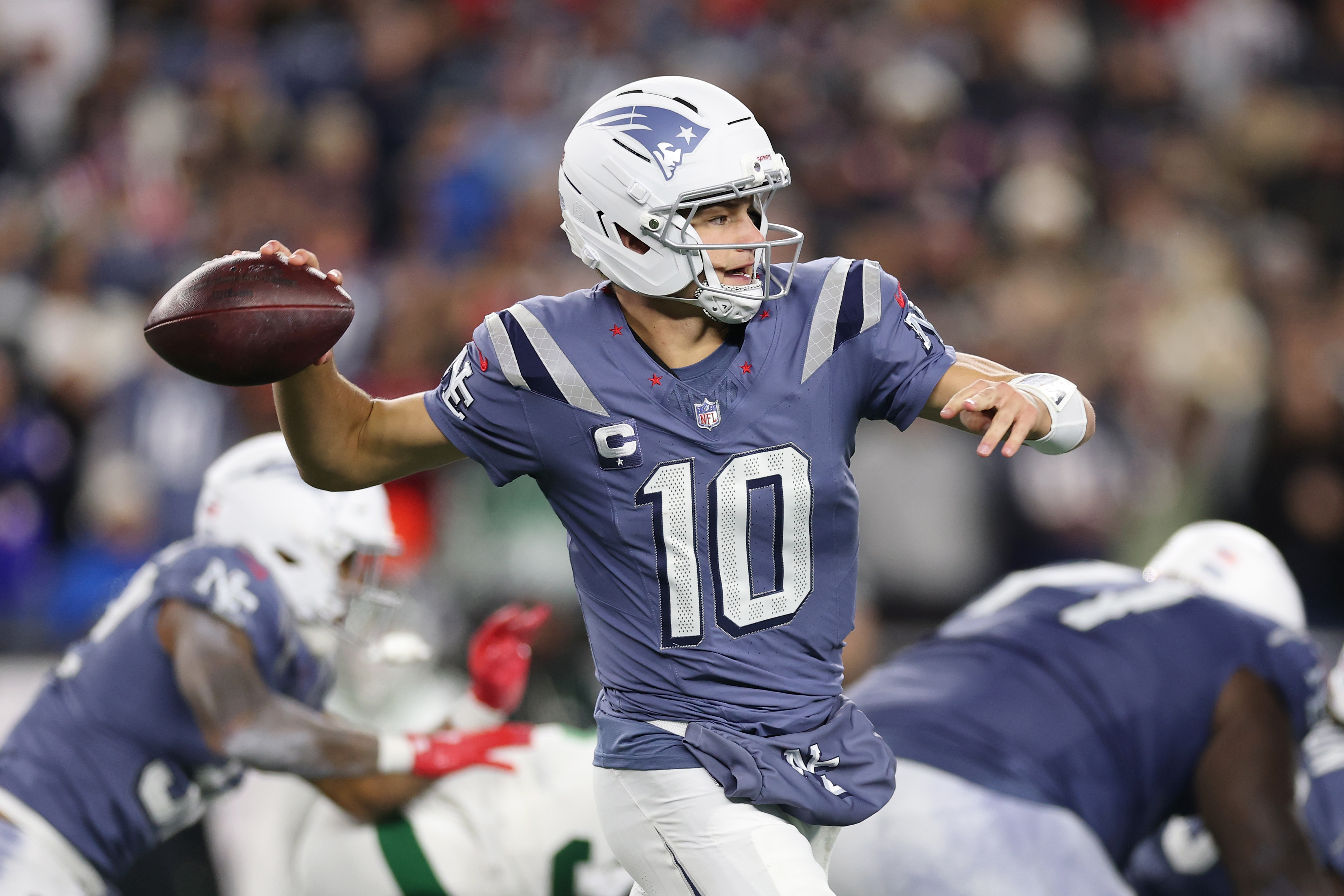 Patriots QB Drake Maye Has Humble Message on 'MVP' Chants