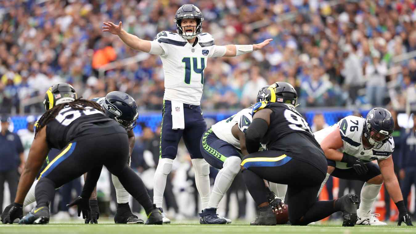 Chris Simms Breaks Down Sam Darnold’s 4 Ints in Seahawks’ Loss