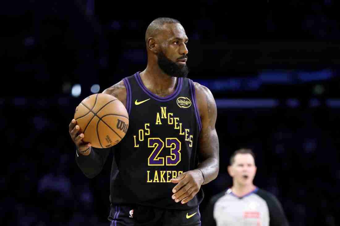 'Unselfish' LeBron James Makes Amazing Assists History in Lakers Win ...