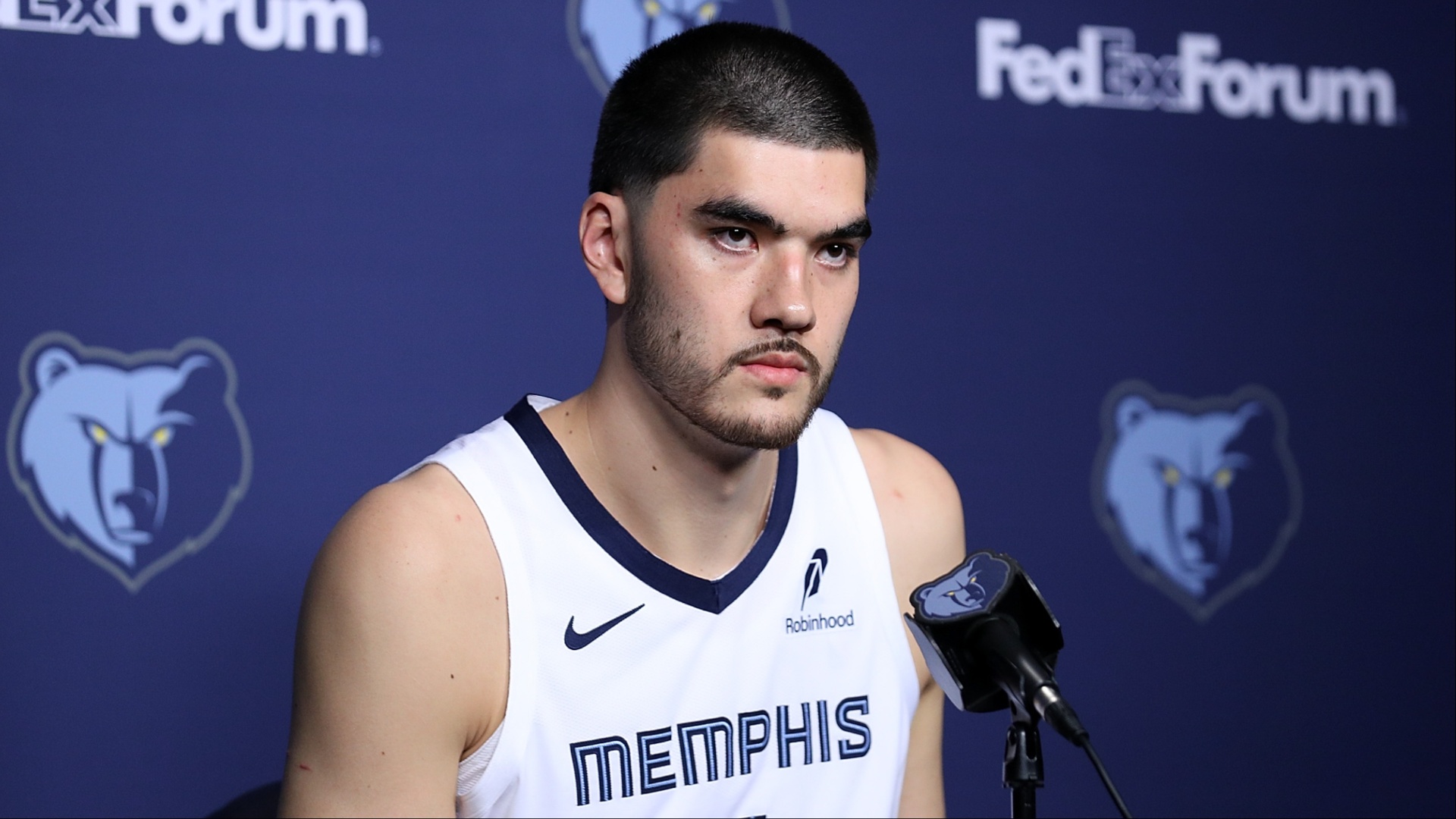 Grizzlies Give Promising Update on Zach Edey's Return