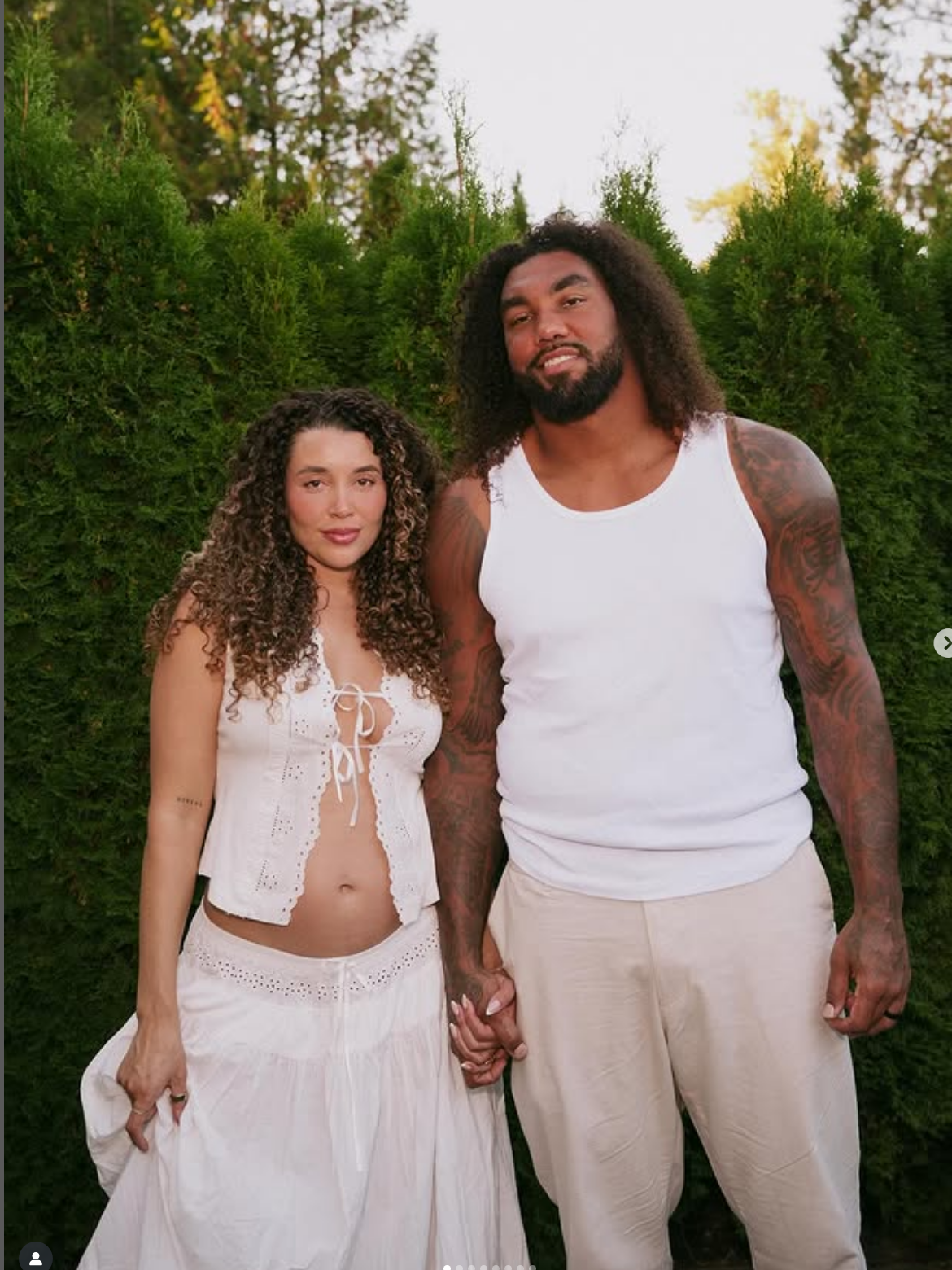 Seahawks’ Leonard Williams & Wife Hailey Announce Pregnancy