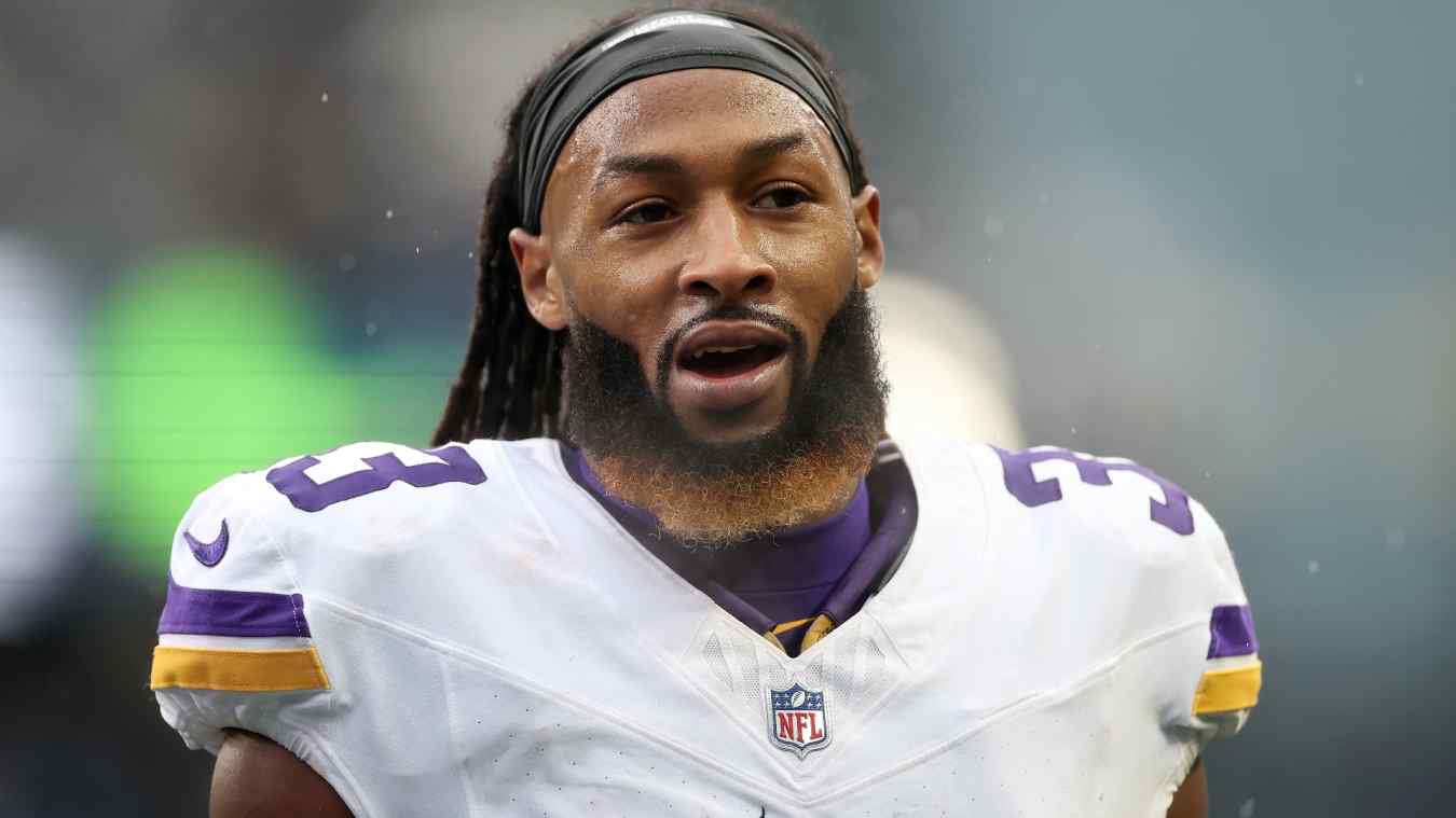 Aaron Jones Sr. Gets Strong Chiefs Message Amid Vikings News
