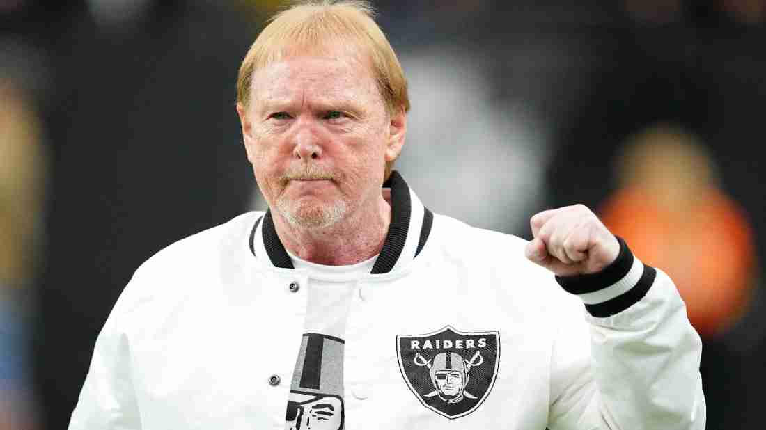 Raiders' Mark Davis Gets Surprising Message Amid Dysfunction
