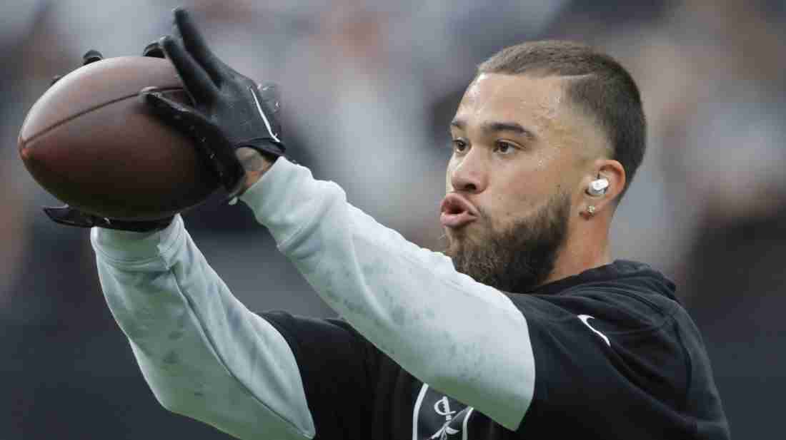 Eagles Coach Says Lineup Change Could Be Coming vs. Chargers