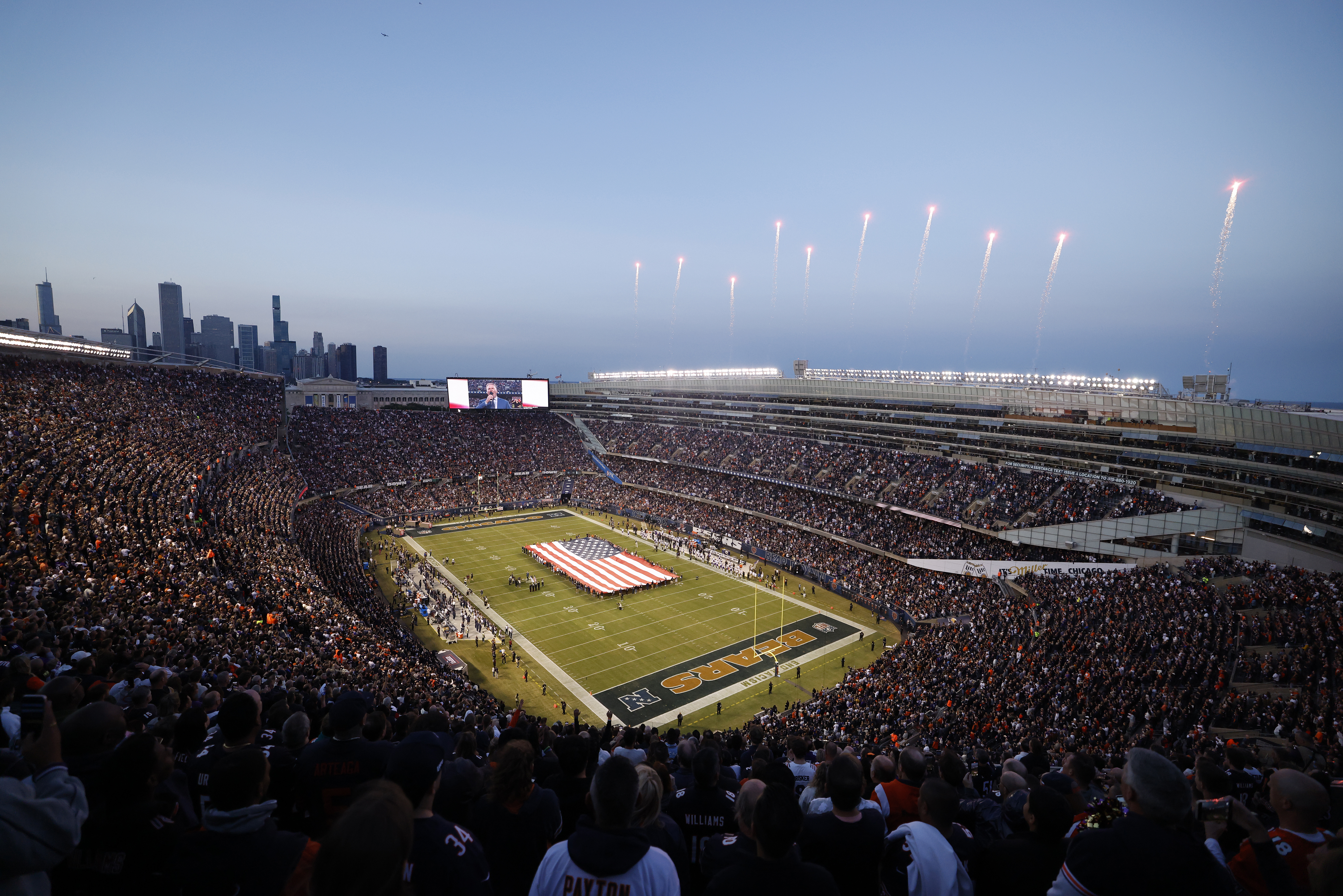 Walter Payton’s Son Sends Clear Message on Bears Stadium Amid ...