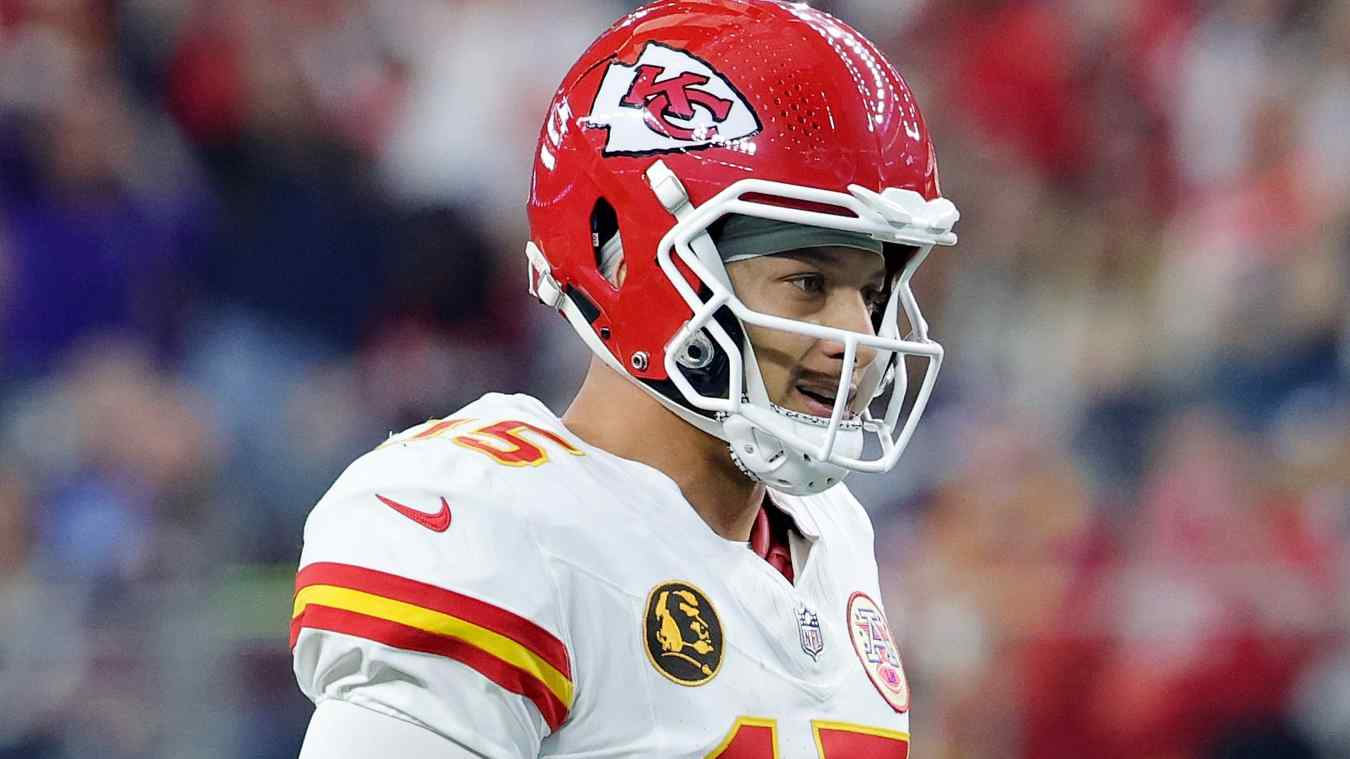Chiefs QB Patrick Mahomes Can Make History vs. Texans