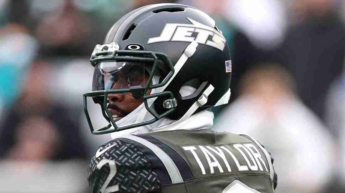 Insider Urges Jets to Dump Tyrod Taylor After Early Dolphins Exit - HEAVY