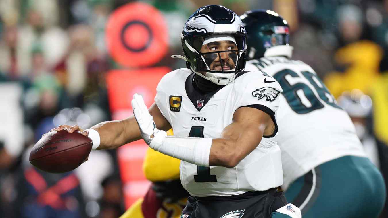 Eagles Quarterback Jalen Hurts Grabs Rare Piece of NFL History
