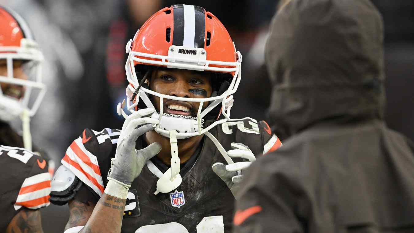 Browns' Denzel Ward Takes Shot at Aaron Rodgers Steelers After Upset Win