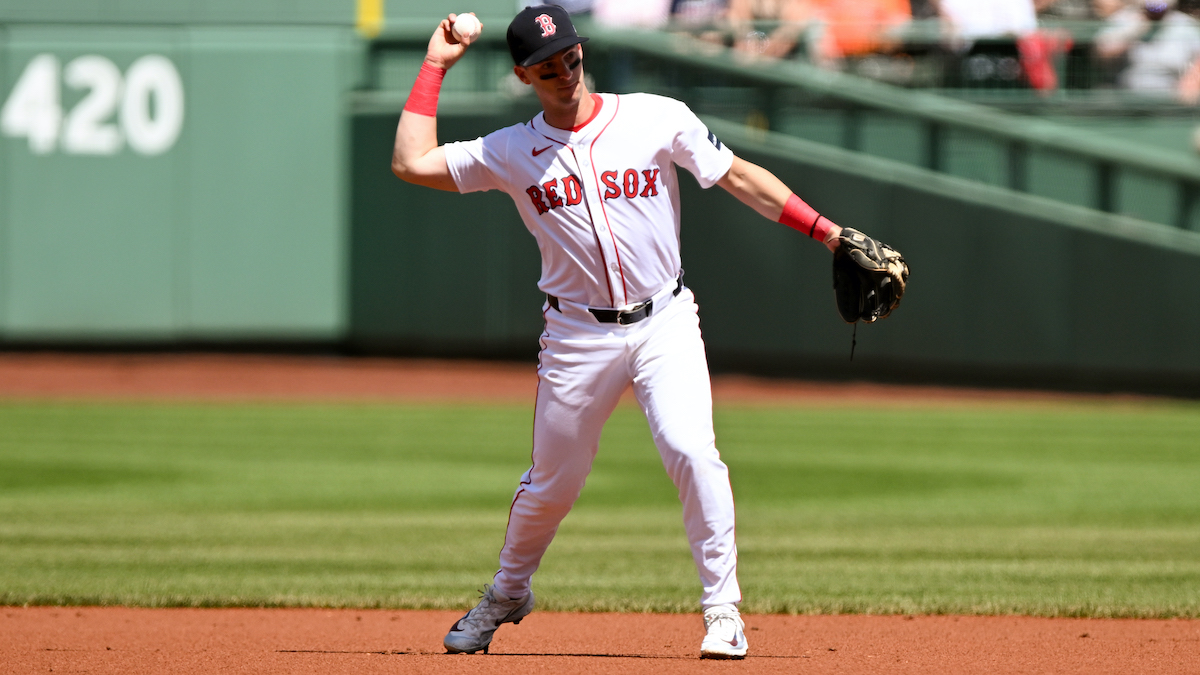 Yankees Sign Ex-Red Sox, Mets Free Agent SS Amid Volpe Injury