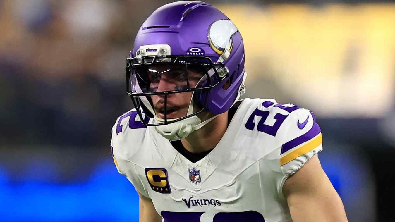 Vikings Receive Strong Prediction on Harrison Smith's Future