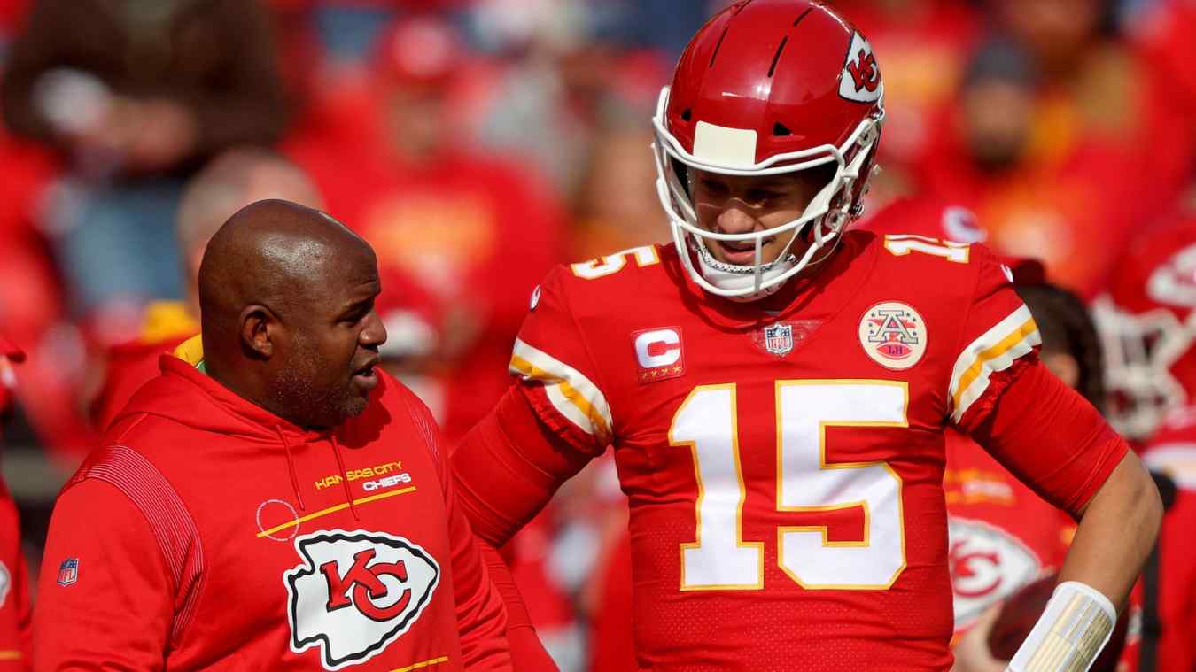 Chiefs Eye a Familiar Face for OC Job After 6-11 Season
