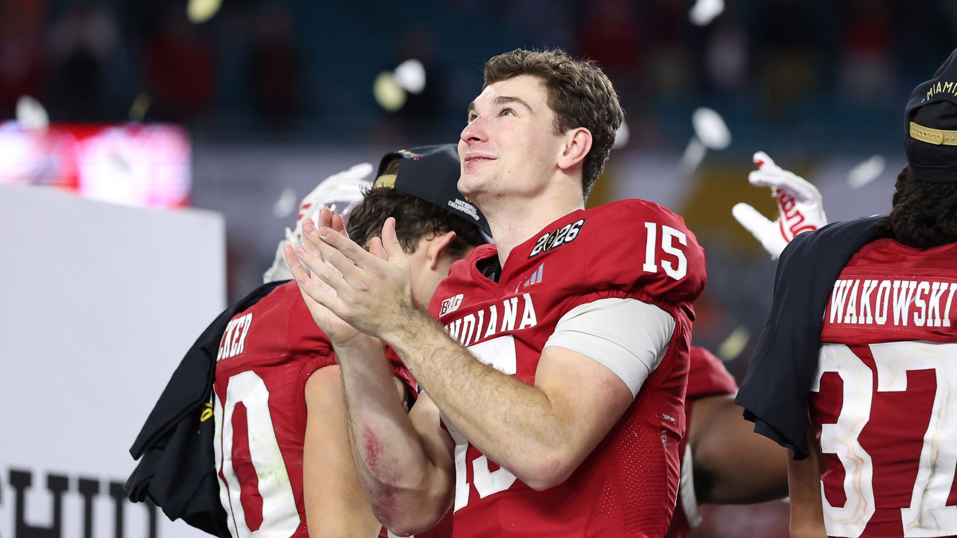 Fernando Mendoza's Mom, Elsa Mendoza: 5 Fast Facts