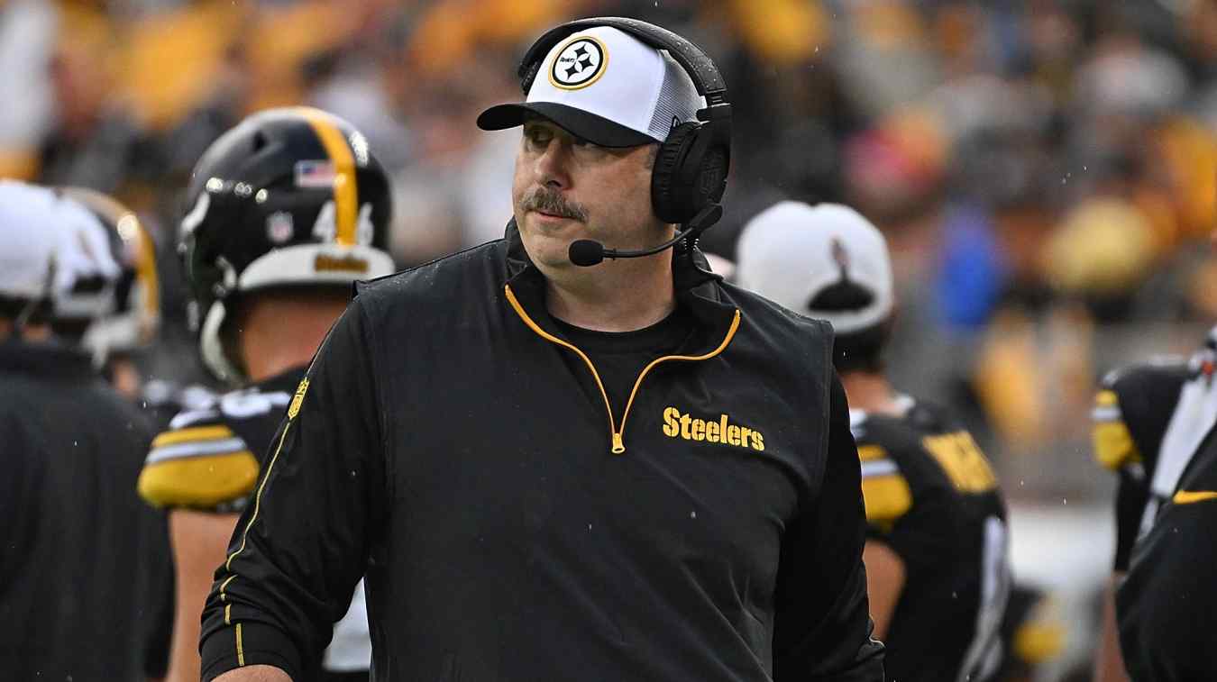 Steelers' Arthur Smith Delivers Message on HC Opportunity