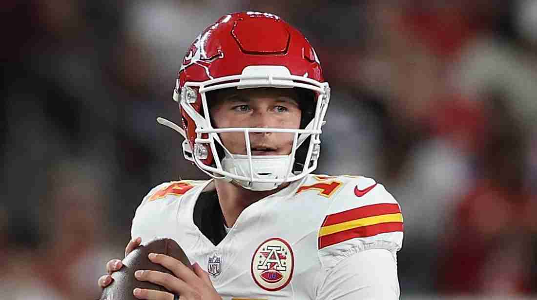 Jets Sign Record-Holding Former Chiefs QB to Futures Contract - HEAVY