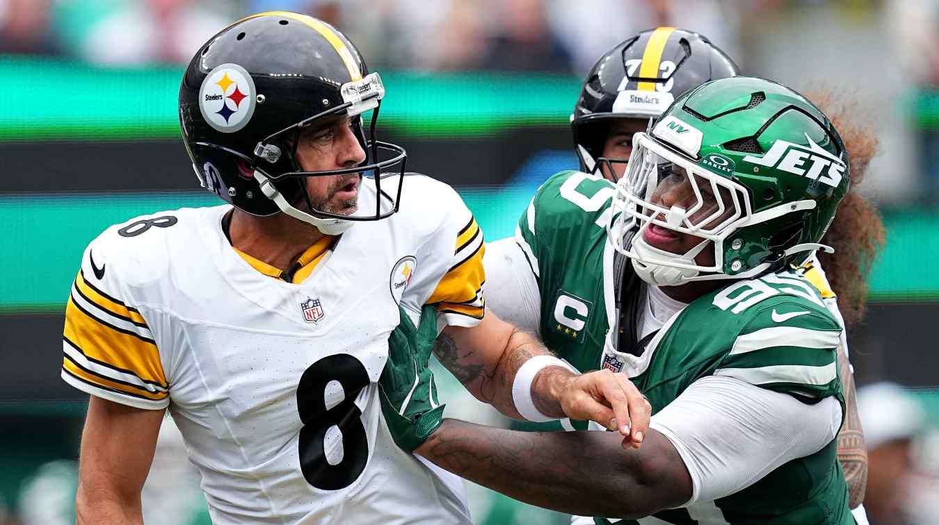 Steelers QB Aaron Rodgers Sends Harsh Message to Jets