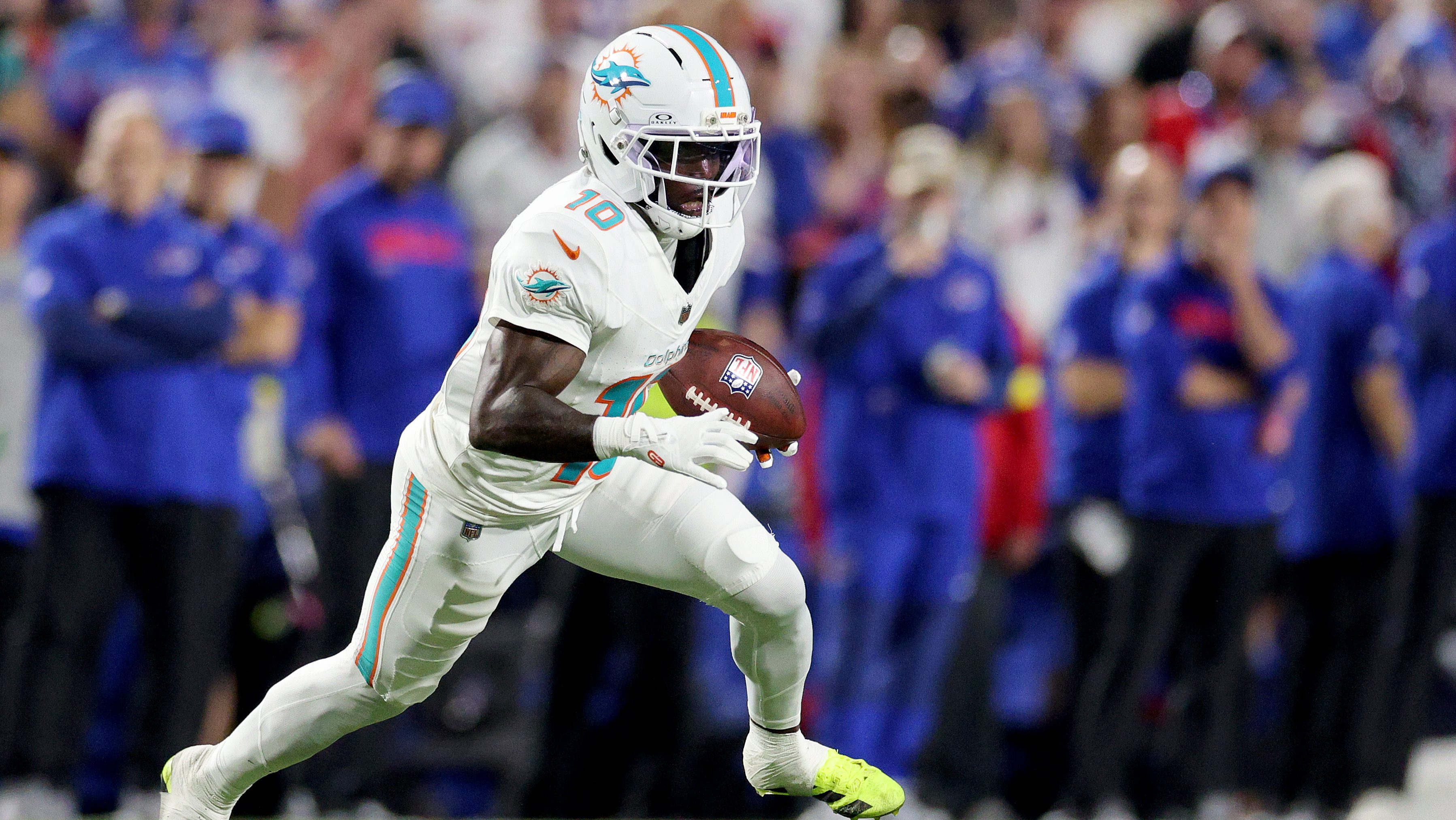 Dolphins Predicted to Add "Pro Bowl Caliber WR" Amid Tyreek Hill ...