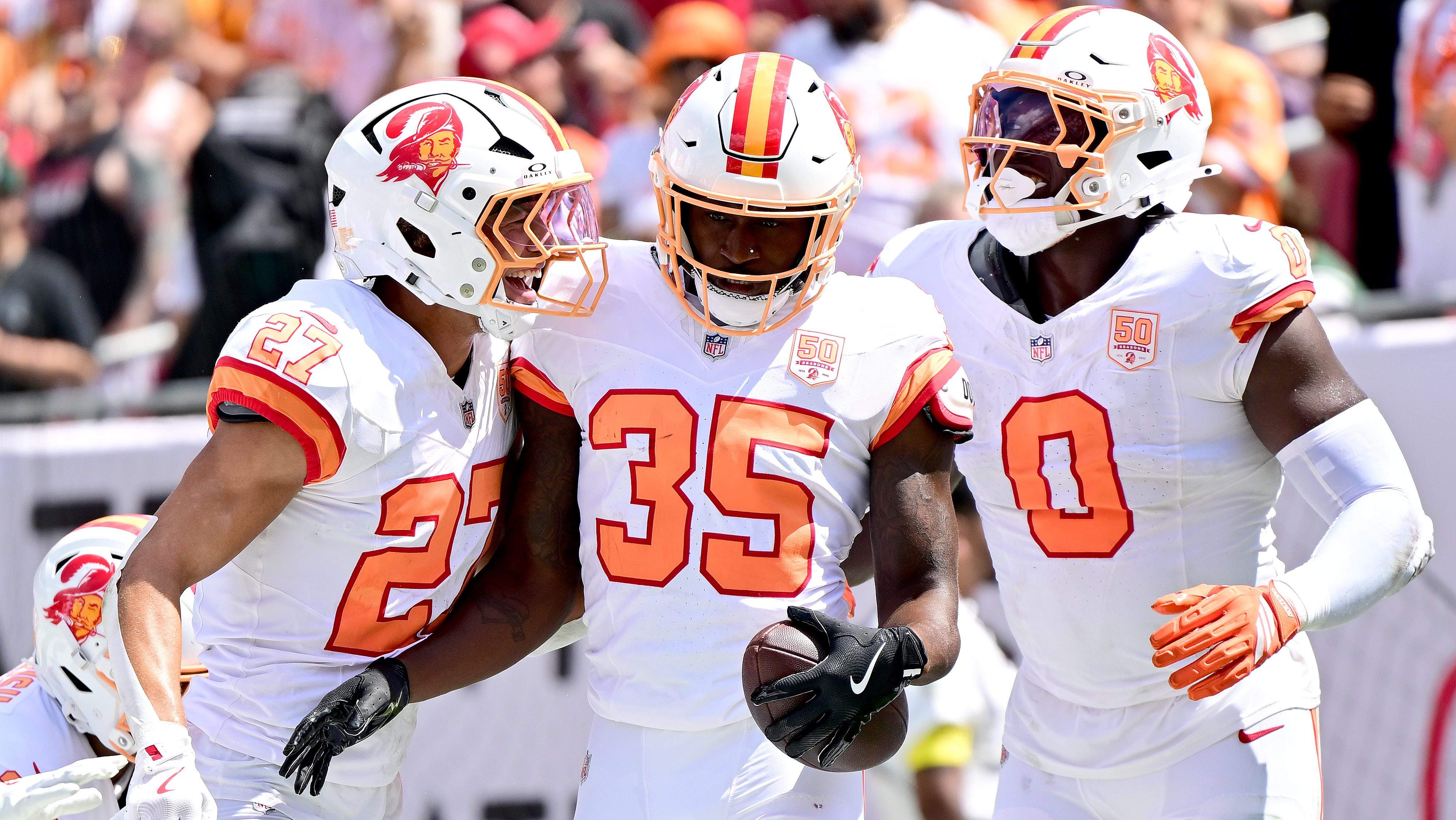 Bucs Lose CB Jamel Dean to Steelers on $36.5M FA Contract