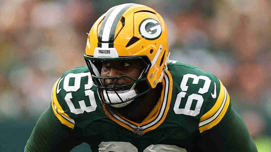 Bears Linked to Packers LT Rasheed Walker in NFL Free Agency