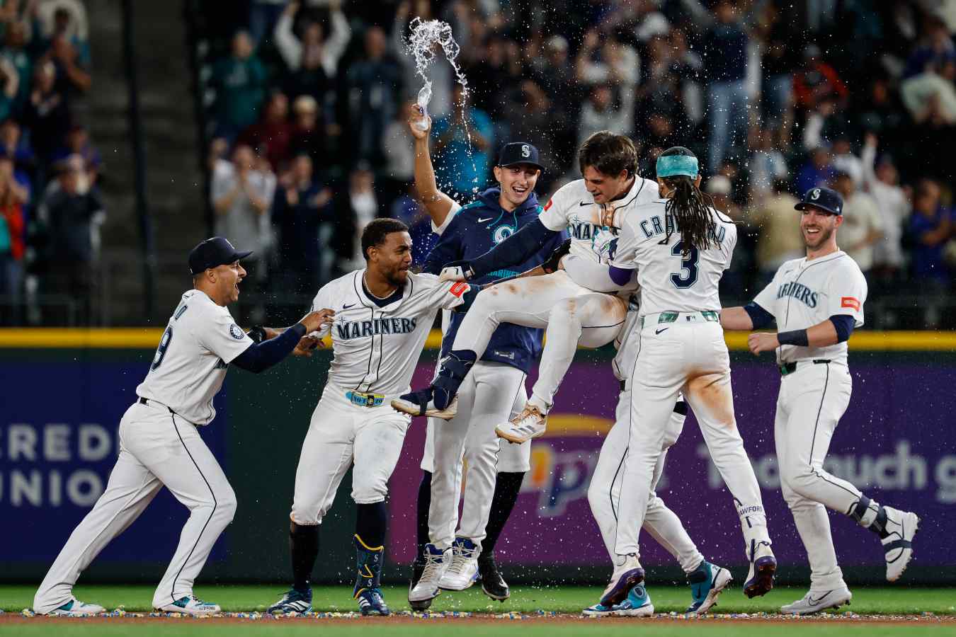 Mariners' Direction Clear as Contract Details Come to Light