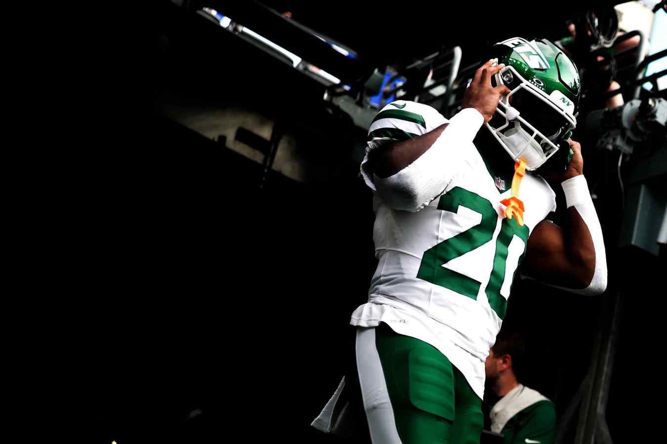 Breece Hall's Super Bowl Tweet Reignites Broncos Interest