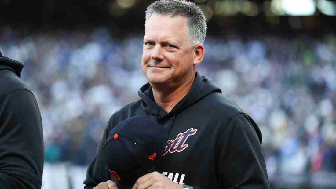 ‘I Love This Team’: Hinch Delivers Message on Detroit's Full-Squad Day