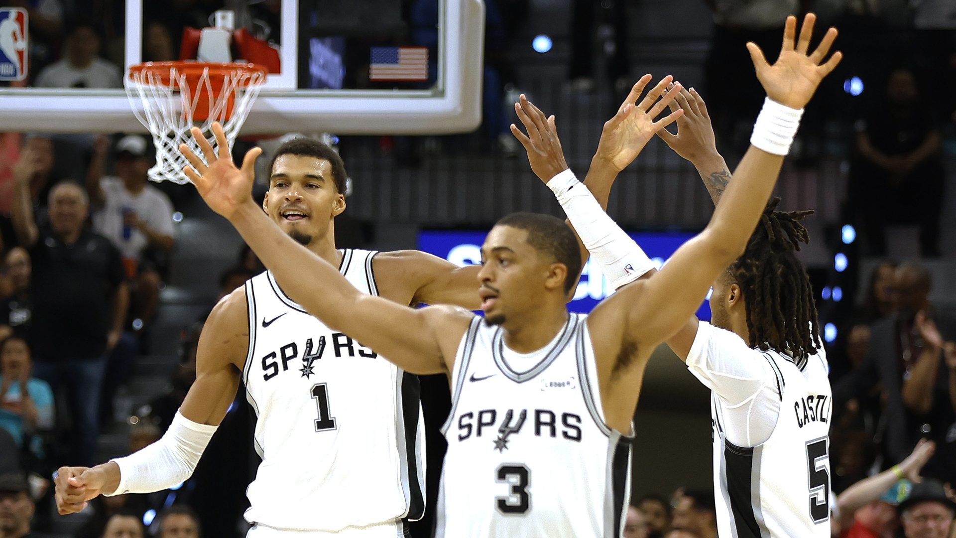 Red-Hot Spurs Eye Three-Time All-Star as Buyout Target - HEAVY