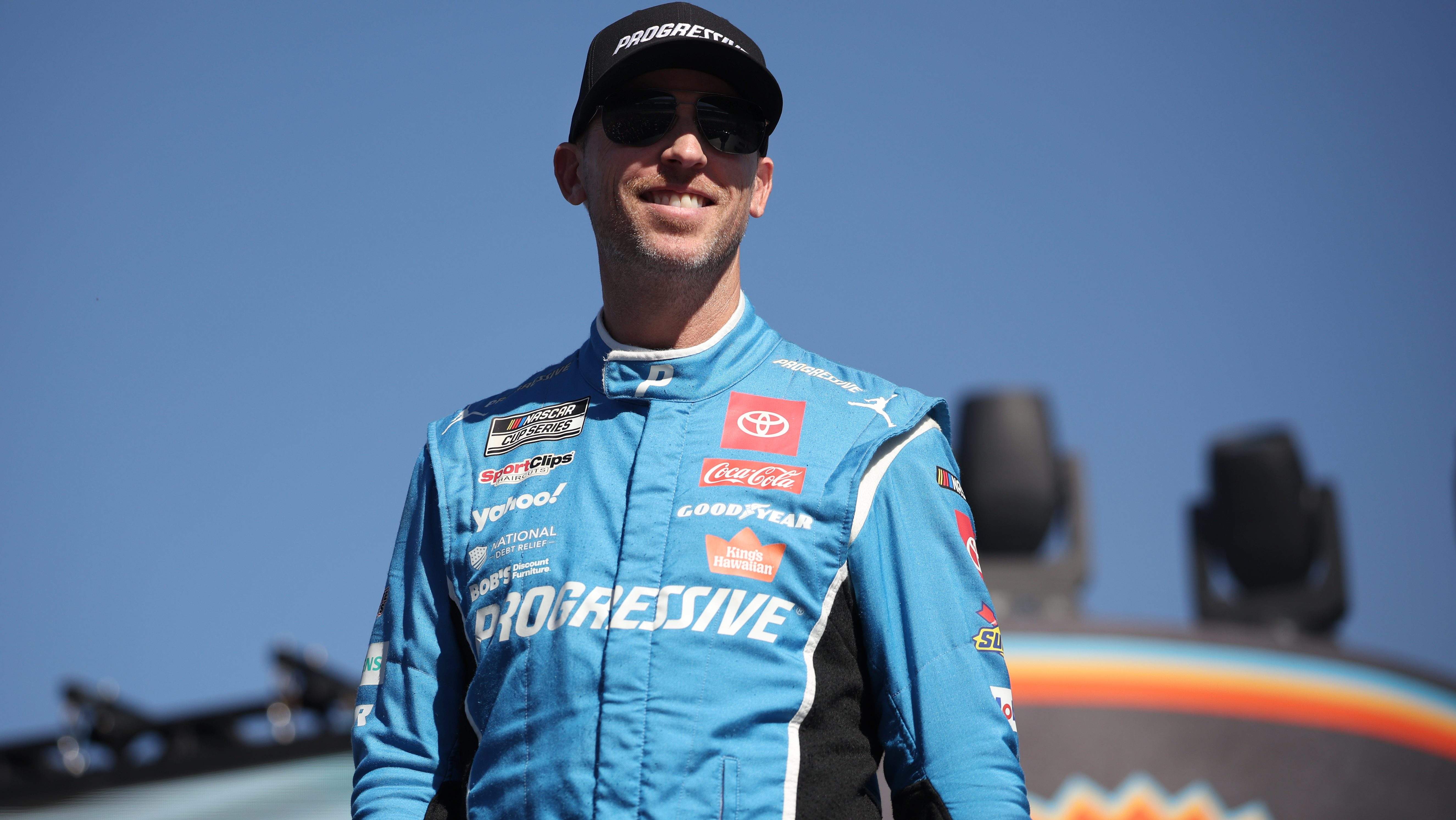 Progressive Re-Signs With Joe Gibbs Racing And Denny Hamlin - HEAVY
