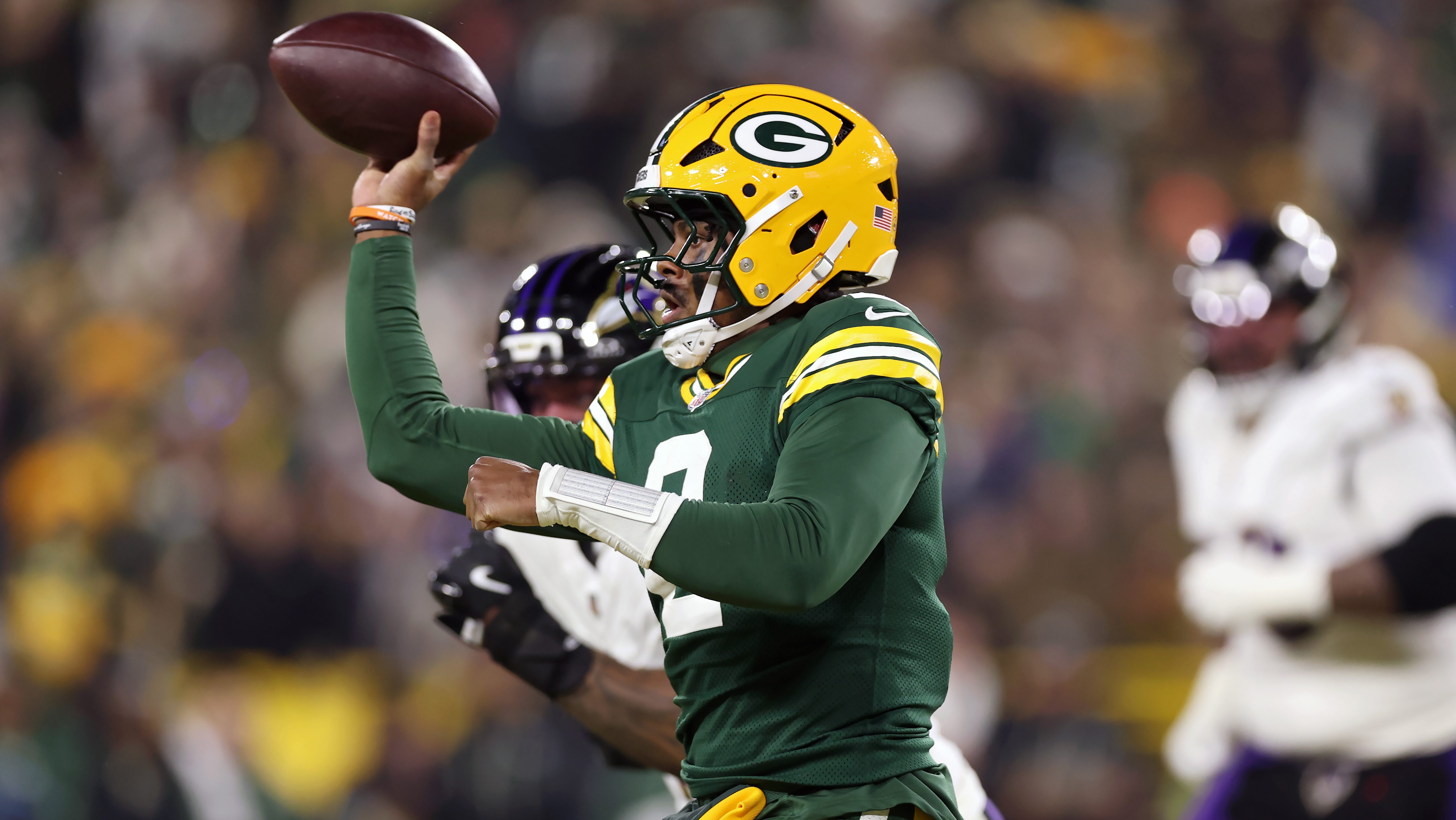 Top Packers Free Agent Expected to Command $30 Million Per Year in Free ...