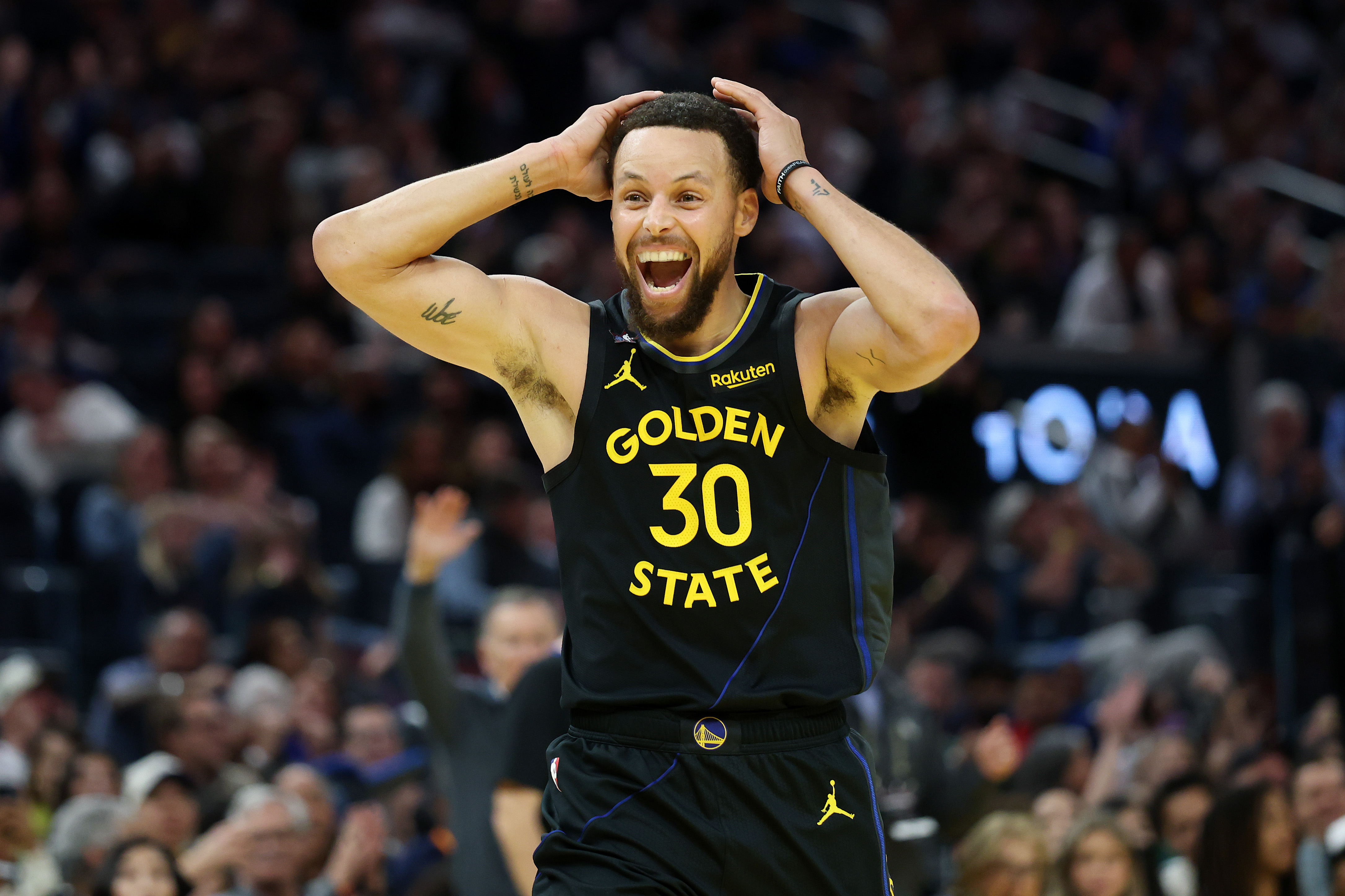 Doctor Explains Stephen Curry Knee Update - HEAVY