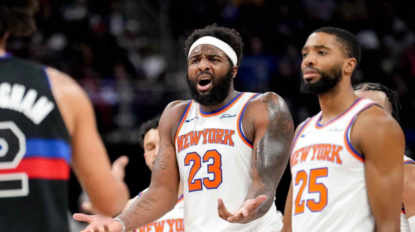 Mitchell Robinson de los Knicks en acalorado choque con Daniels ...