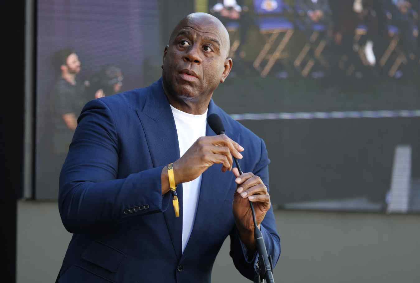 Lakers Legend Magic Johnson Makes Heartfelt Post For Pat Riley