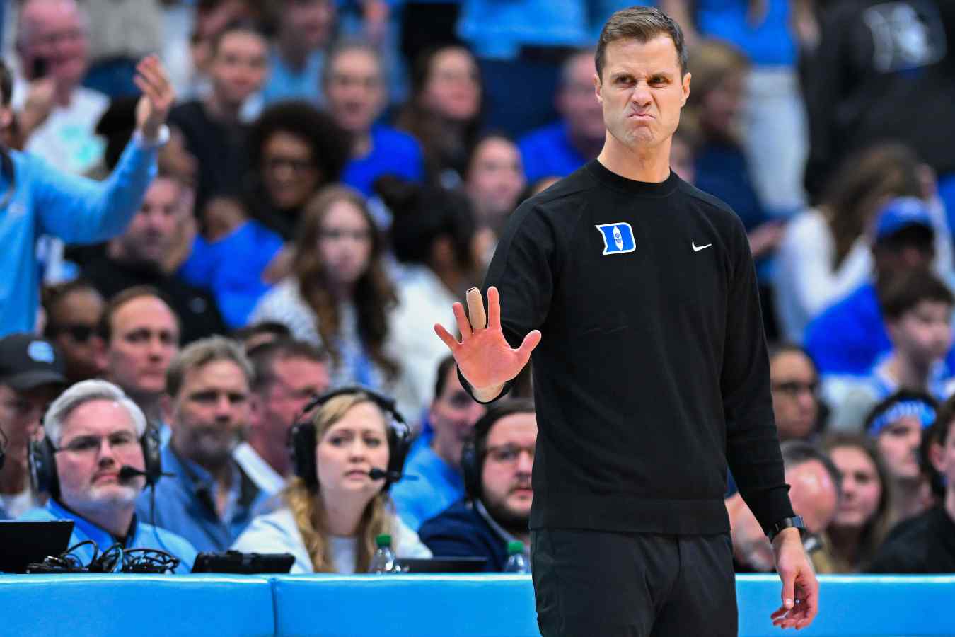 Duke Coach Jon Scheyer Gives Devastating Caleb Foster Injury Update - HEAVY