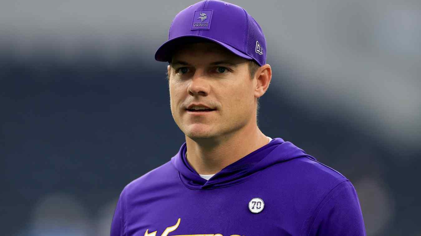 Ex-Vikings LB Ben Leber Makes Feelings Clear on QB Competition