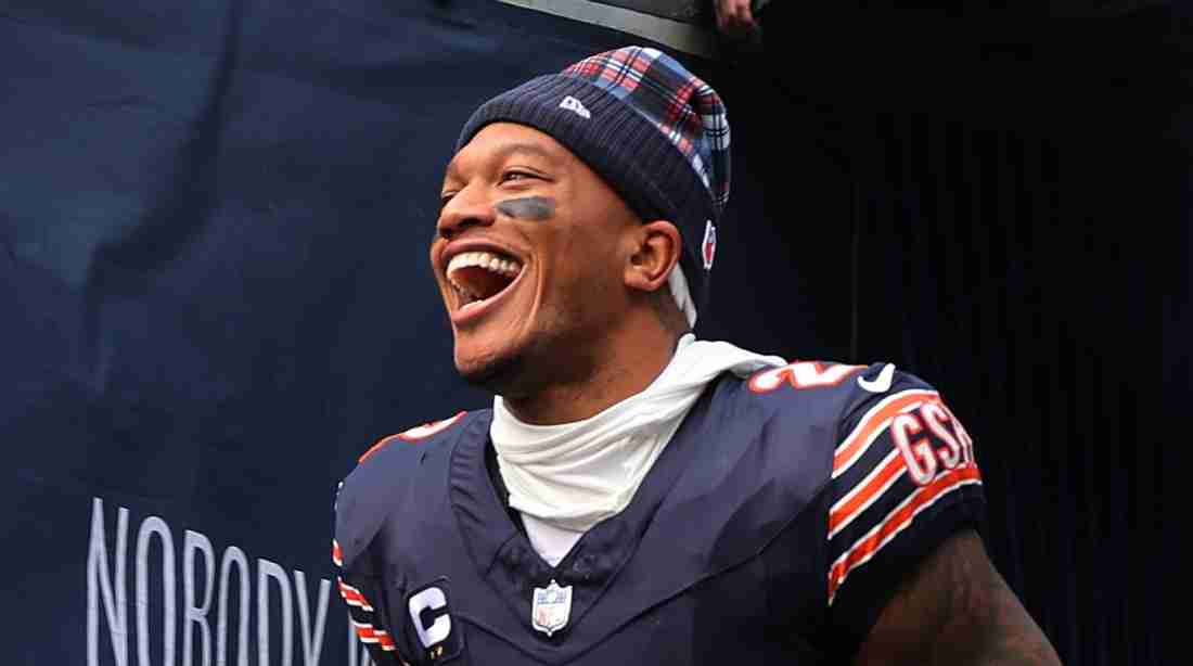 DJ Moore Sends Heartfelt Message to Bears' Jahdae Walker Amid Trade News