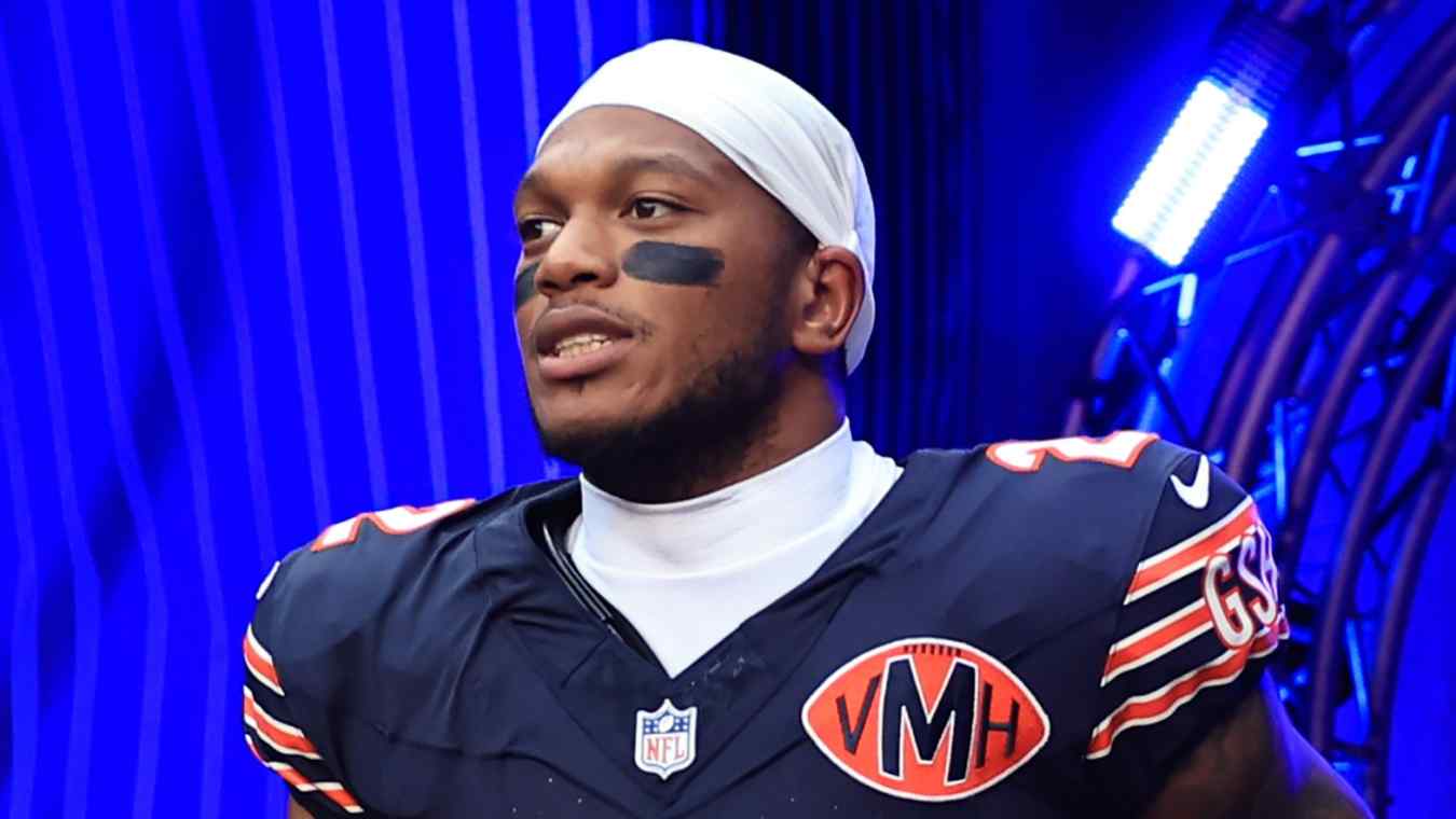 Bears News: DJ Moore Sends Message on Trade to Bills