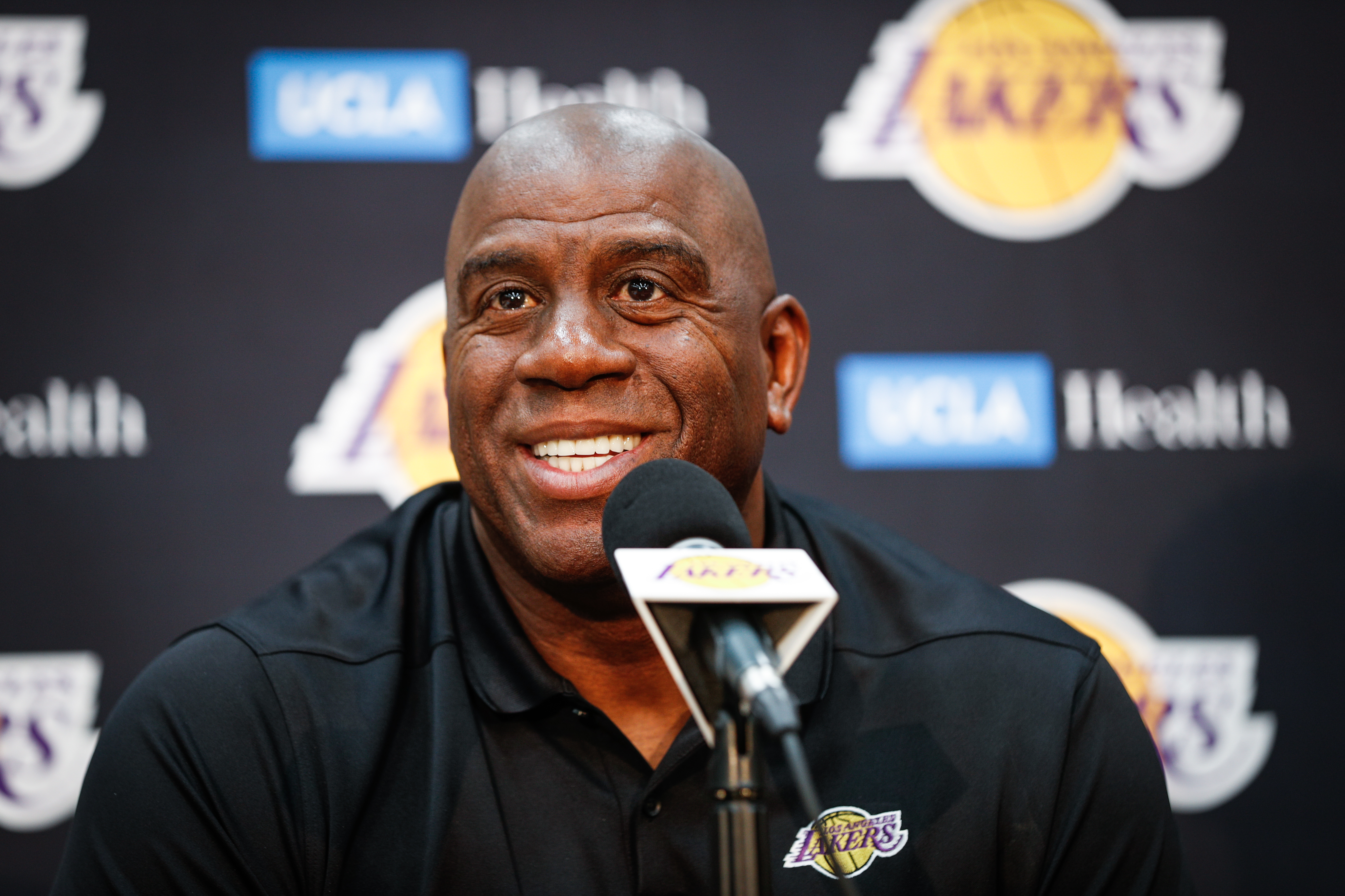 Magic Johnson Makes Bold Claim About New York Knicks