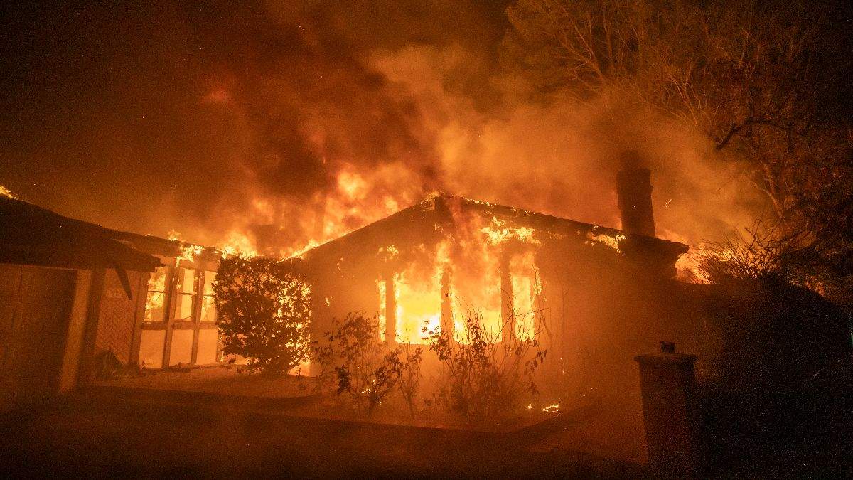 NHL Reporter Jessie Pierce & Her 3 Children Dead After House Fire