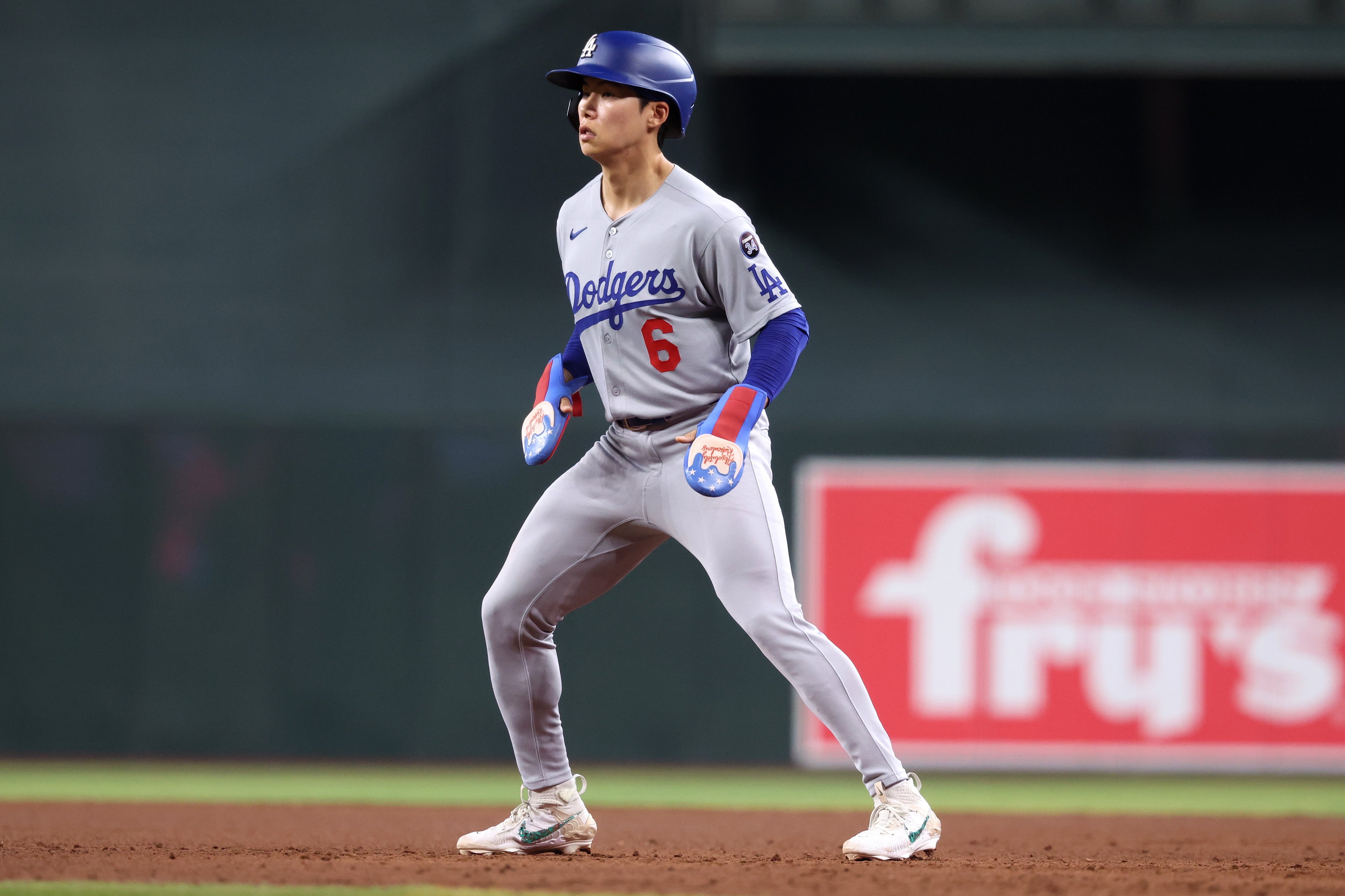 Dodgers Get Notable Hyeseong Kim Update After Mookie Betts Injury - HEAVY