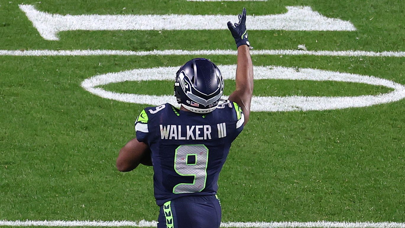Finalists to Land Seahawks Ken Walker Emerge Before NFL Free Agency