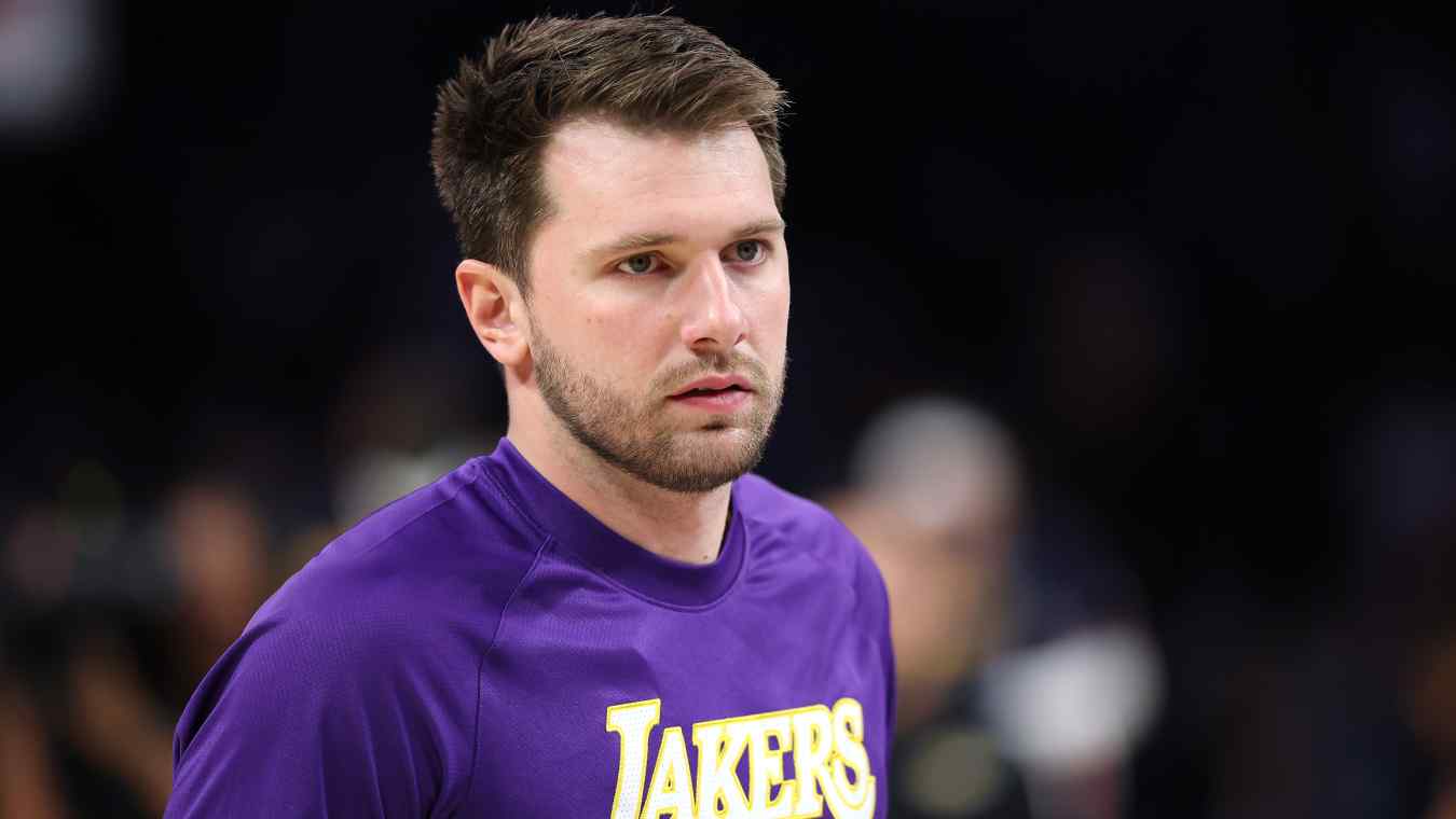‘He’s Back to Double Chin’: Popular Analyst Rips Lakers' Luka Doncic ...