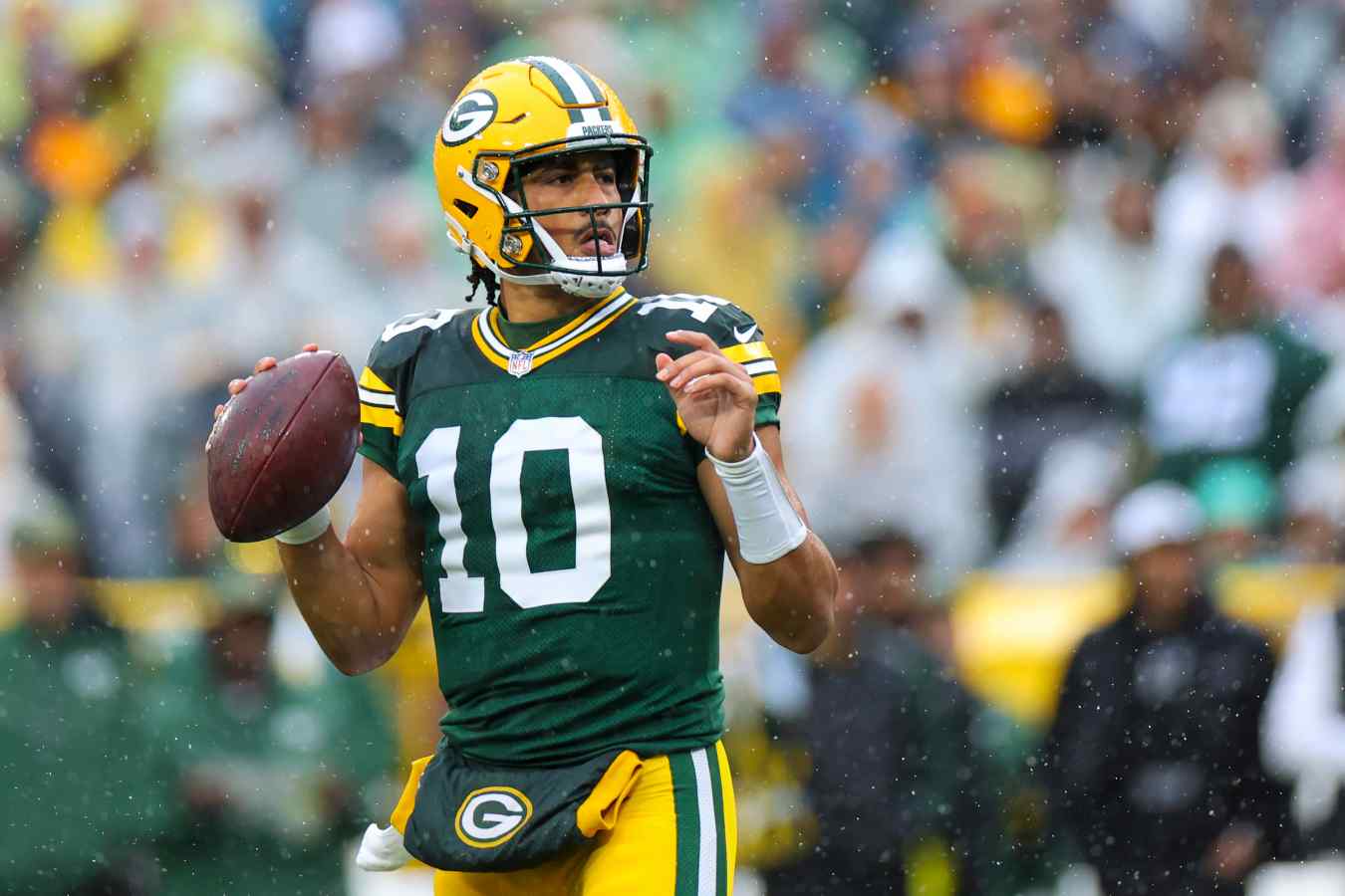 Packers Could Make Bold Move to Add New Jordan Love Weapon