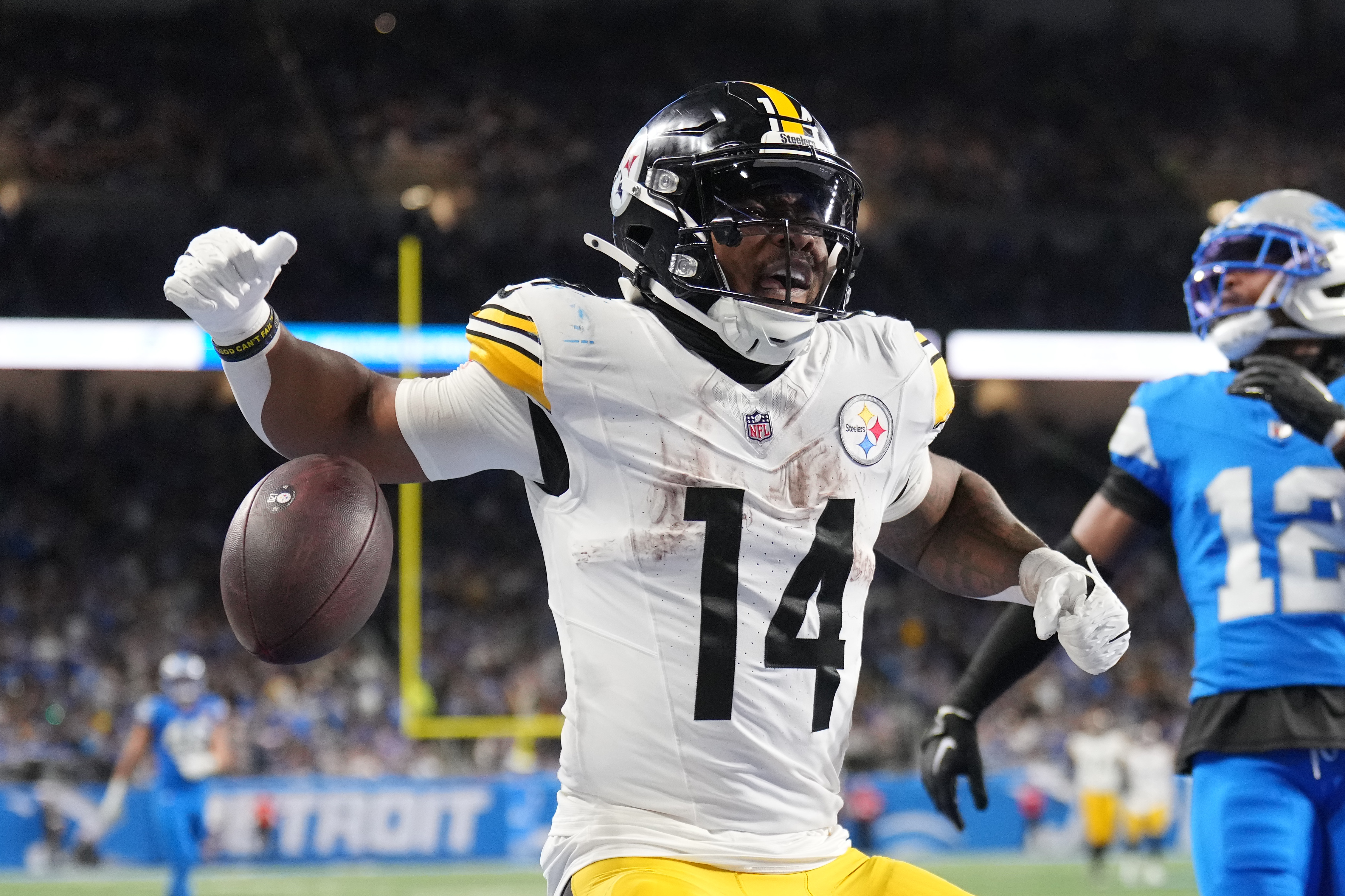Kenneth Gainwell Reveals Baker Mayfield Reason for Signing with Buccaneers
