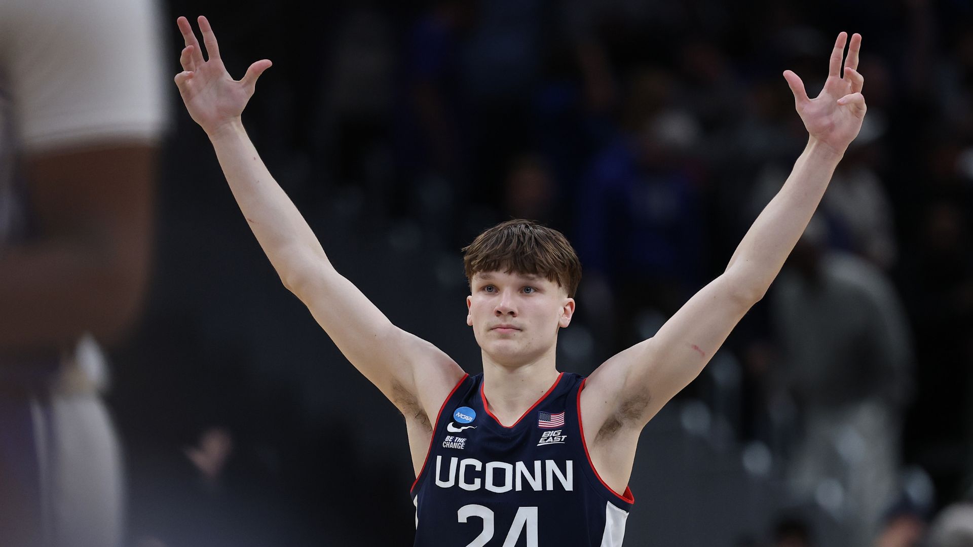 UConn Star Braylon Mullins’ Parents, Josh & Katie: 5 Fast Facts