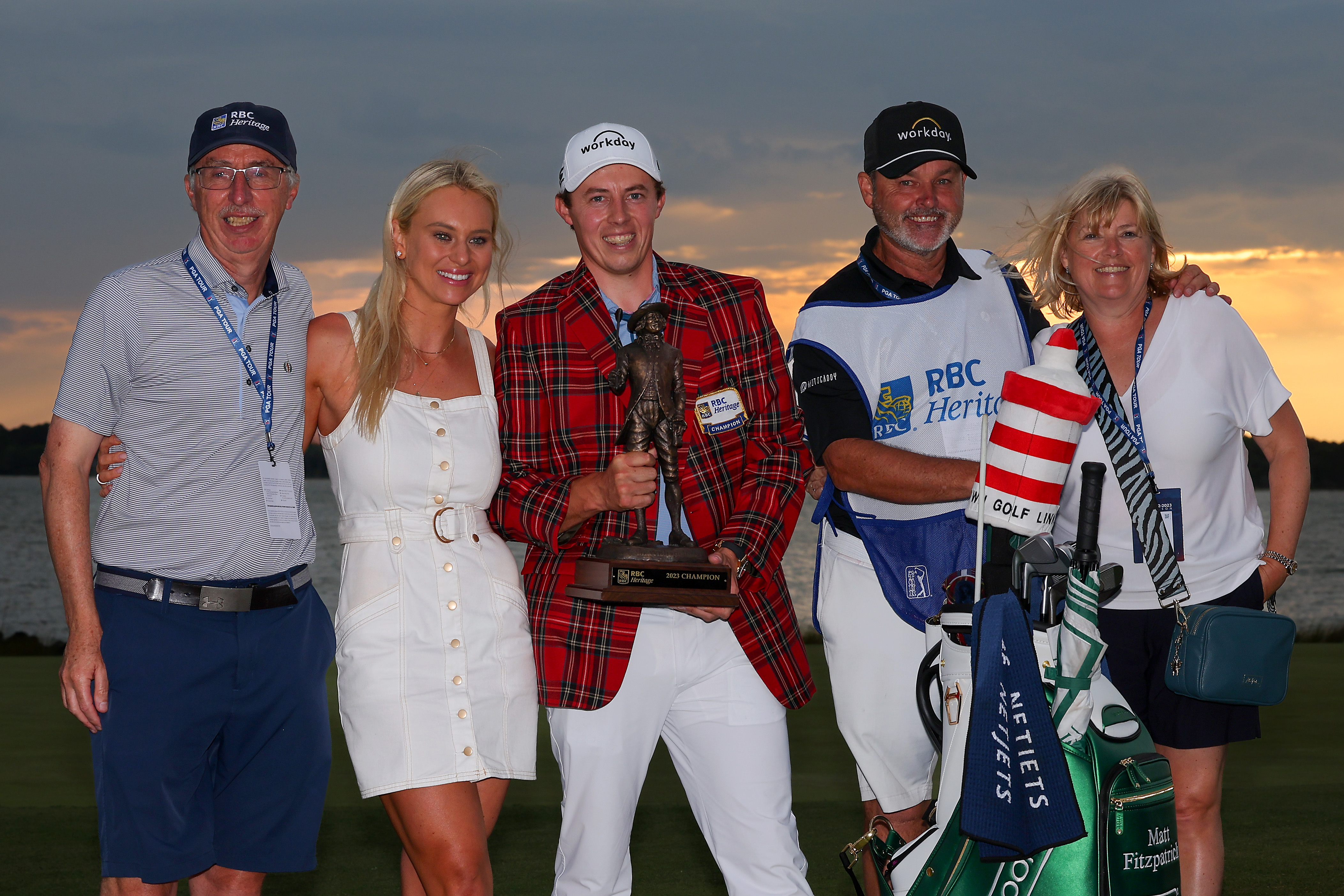 La esposa y el padre de Matt Fitzpatrick comparten un tierno momento ...