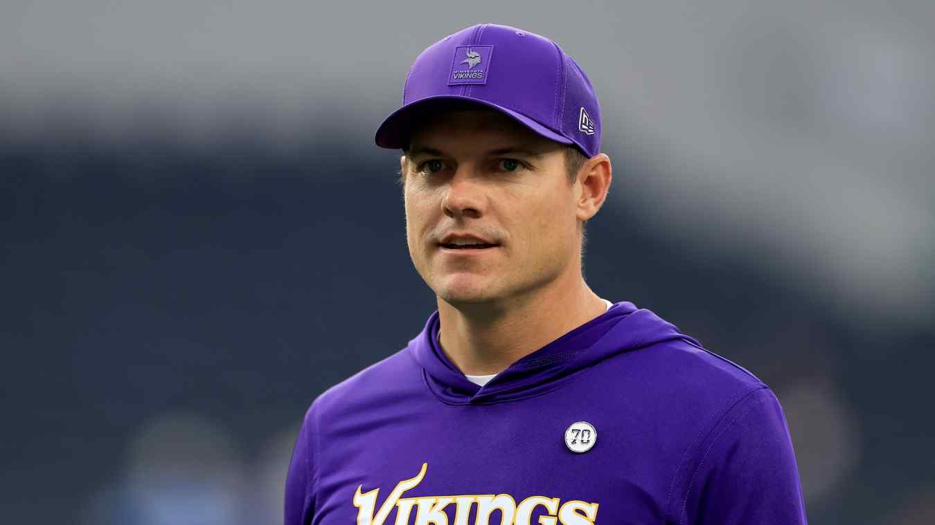 Vikings Part Ways With Quick, Strong Lineman: Report - HEAVY